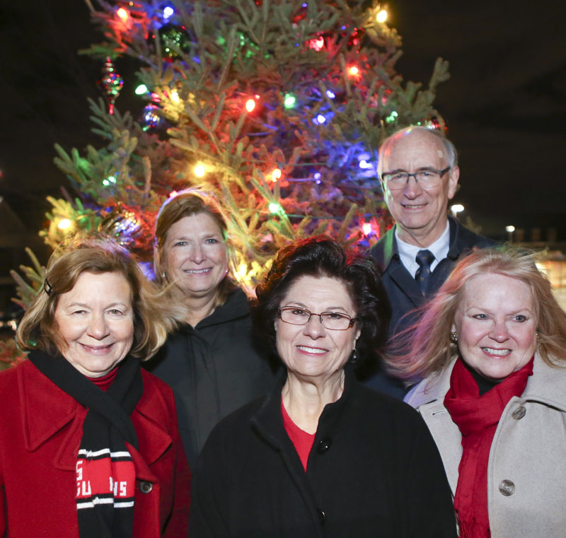 Beeghly family attends Tree Lighting bearing $1 million gift : Inside ...