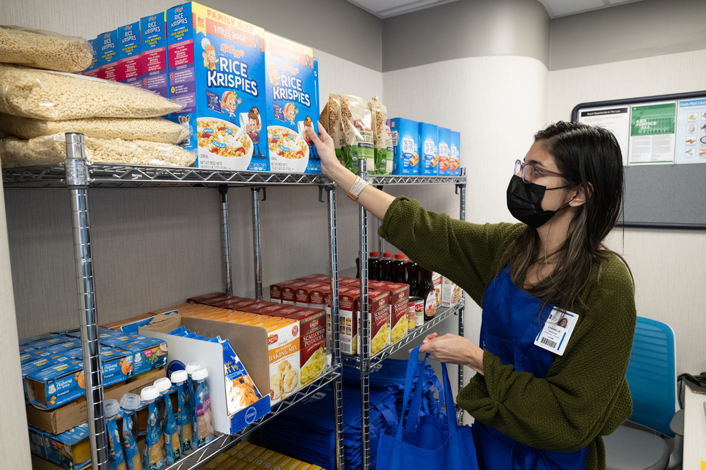 Nourishing lives, building futures: Akron Children's food farmacy ...