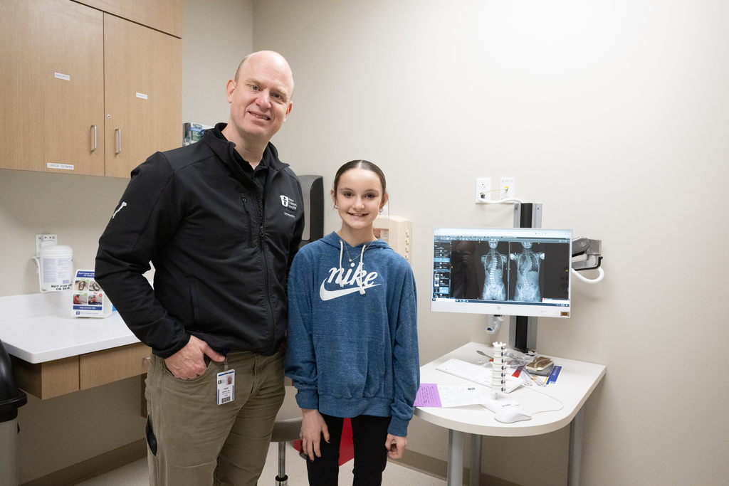 Ahead of the curve: Spinal tethering surgery helps gymnast recover from ...