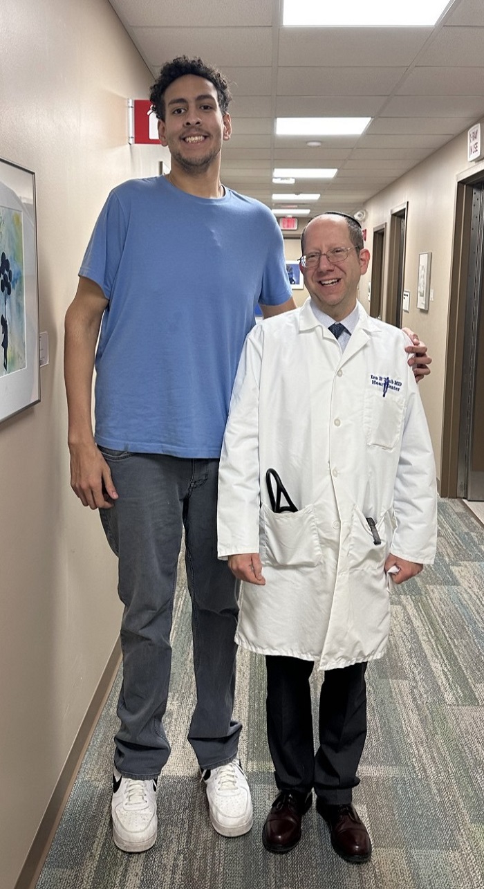 Sam smiles and sings, despite Marfan syndrome challenges : Inside ...