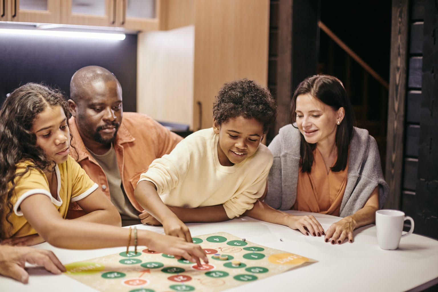 FOMO in kids: How to spot it and help your child cope : Inside Children ...