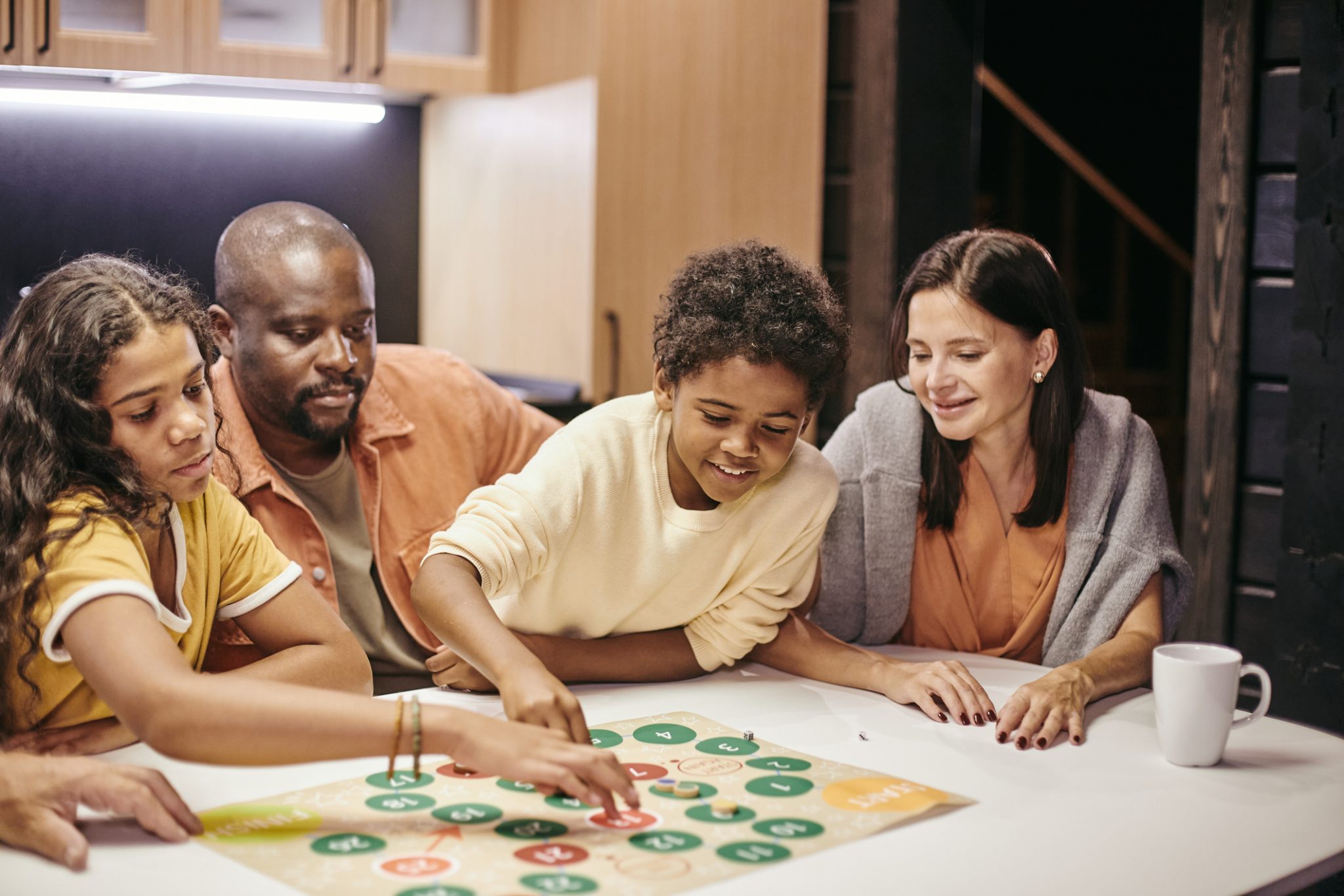 FOMO in kids: How to spot it and help your child cope : Inside Children ...